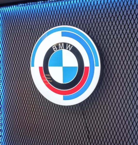 Retrofashion - Bmw Led Sign | Unique and noble worldwide